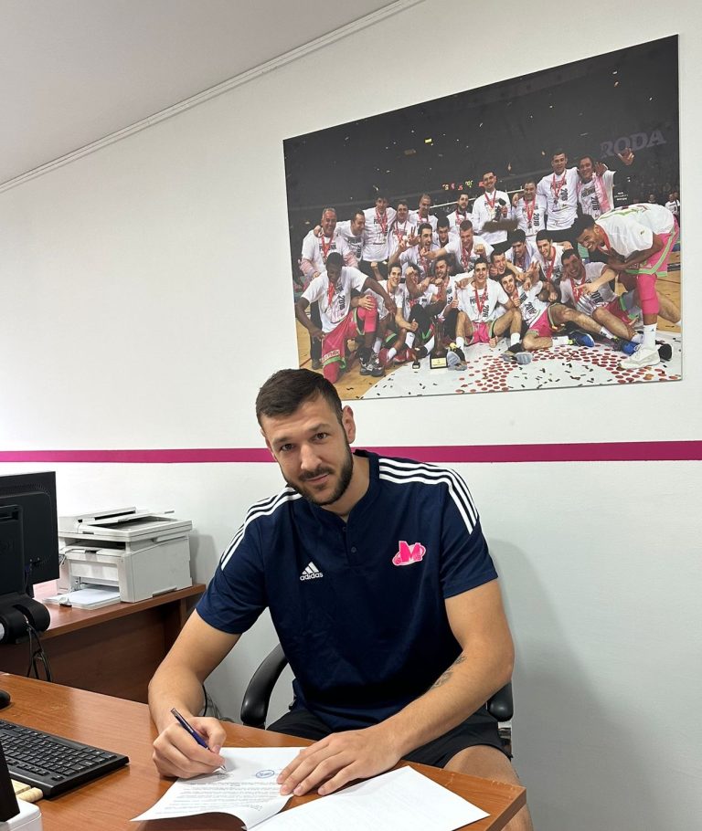 Basketball club Mega Superbet » UROŠ PLAVŠIĆ RETURNS TO MEGA JERSEY